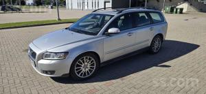 Pelēks Volvo V50 2008 Valmiera, ar dzinēja tilpumu 2.00 L un nobraukumu 354 tūkst. km par 2100 €, foto  vietnē AUTOMOTO.COM.LV