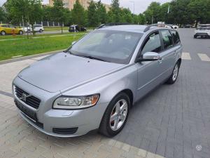 Pelēks Volvo V50 2008 Šauļi, ar dzinēja tilpumu 1.56 L un nobraukumu 243 tūkst. km par 2950 €, foto  vietnē AUTOMOTO.COM.LV