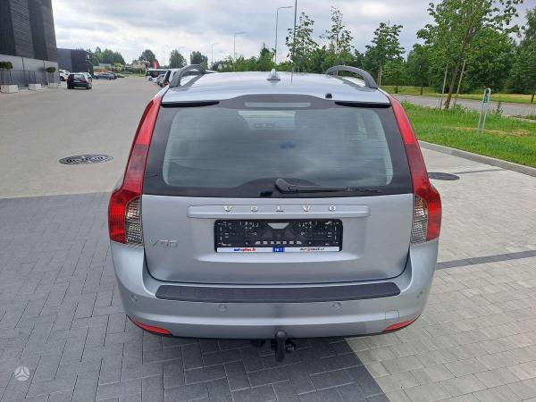 Pelēks Volvo V50 2008 Šauļi, ar dzinēja tilpumu 1.56 L un nobraukumu 243 tūkst. km par 2950 €, foto 8 vietnē AUTOMOTO.COM.LV