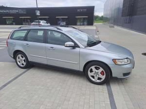 Grey Volvo V50 2008 in Siauliai, with an engine capacity of 1.56 L and mileage of 243 thousand km for 2950 €, photo 3 on AUTOMOTO.COM.LV