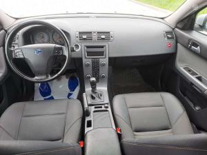 Grey Volvo V50 2008 in Siauliai, with an engine capacity of 1.56 L and mileage of 243 thousand km for 2950 €, photo 12 on AUTOMOTO.COM.LV
