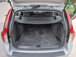 Grey Volvo V50 2008 in Siauliai, with an engine capacity of 1.56 L and mileage of 243 thousand km for 2950 €, photo 15 on AUTOMOTO.COM.LV