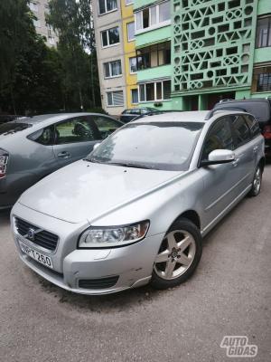 Grey Volvo V50 2008 in Kaunas, with an engine capacity of 2.40 L and mileage of 310 thousand km for 750 €, photo  on AUTOMOTO.COM.LV