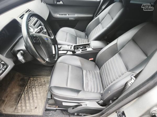 Grey Volvo V50 2008 in Kaunas, with an engine capacity of 2.40 L and mileage of 310 thousand km for 750 €, photo 6 on AUTOMOTO.COM.LV