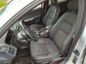 Pelēks Volvo V50 2008 Tallina, ar dzinēja tilpumu 2.00 L un nobraukumu 264 tūkst. km par 2999 €, foto 10 vietnē AUTOMOTO.COM.LV