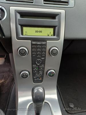 Pelēks Volvo V50 2008 Tallina, ar dzinēja tilpumu 2.00 L un nobraukumu 264 tūkst. km par 2999 €, foto 12 vietnē AUTOMOTO.COM.LV