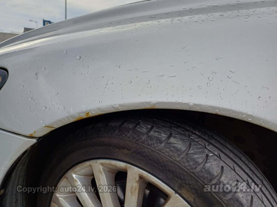 Pelēks Volvo V50 2008 Tallina, ar dzinēja tilpumu 2.00 L un nobraukumu 264 tūkst. km par 2999 €, foto 14 vietnē AUTOMOTO.COM.LV
