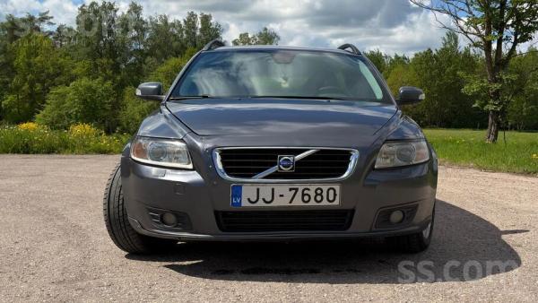 Pelēks Volvo V50 2008 Rīga, ar dzinēja tilpumu 2.00 L un nobraukumu 280 tūkst. km par 1700 €, foto 7 vietnē AUTOMOTO.COM.LV