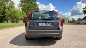 Pelēks Volvo V50 2008 Rīga, ar dzinēja tilpumu 2.00 L un nobraukumu 280 tūkst. km par 1700 €, foto 11 vietnē AUTOMOTO.COM.LV