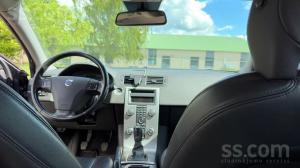 Pelēks Volvo V50 2008 Rīga, ar dzinēja tilpumu 2.00 L un nobraukumu 280 tūkst. km par 1700 €, foto 13 vietnē AUTOMOTO.COM.LV