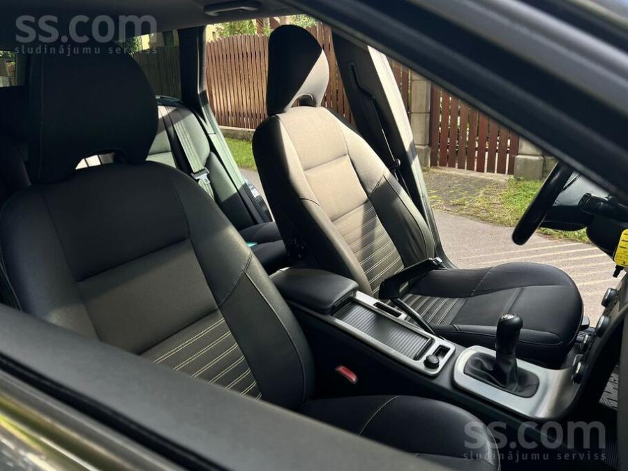 Pelēks Volvo V50 2008 Rīga, ar dzinēja tilpumu 1.60 L un nobraukumu 266 tūkst. km par 2800 €, foto 8 vietnē AUTOMOTO.COM.LV