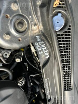 Pelēks Volvo V50 2008 Rīga, ar dzinēja tilpumu 1.60 L un nobraukumu 266 tūkst. km par 2800 €, foto 11 vietnē AUTOMOTO.COM.LV