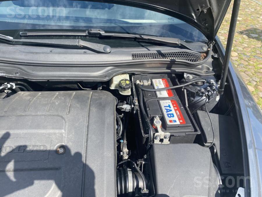 Pelēks Volvo V50 2008 Daugavpils, ar dzinēja tilpumu 1.60 L un nobraukumu 280 tūkst. km par 2700 €, foto 6 vietnē AUTOMOTO.COM.LV