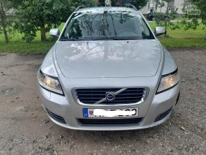 Grey Volvo V50 2008 in Marijampole, with an engine capacity of 2.40 L and mileage of 298 thousand km for 1750 €, photo 3 on AUTOMOTO.COM.LV