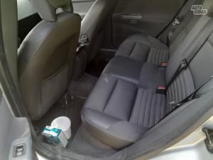 Grey Volvo V50 2008 in Marijampole, with an engine capacity of 2.40 L and mileage of 298 thousand km for 1750 €, photo 18 on AUTOMOTO.COM.LV