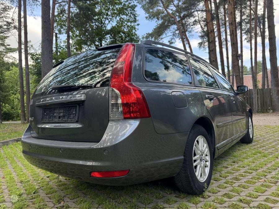 Серый Вольво В50 2008 в Каунас, объемом двигателя 1.56 л и пробегом 190 тыс. км за 2850 €, фото 15 на AUTOMOTO.COM.LV