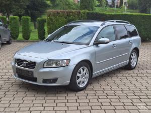 Grey Volvo V50 2008 in Vilnius, with an engine capacity of 2.40 L and mileage of 360 thousand km for 3000 €, photo  on AUTOMOTO.COM.LV
