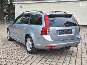 Grey Volvo V50 2008 in Vilnius, with an engine capacity of 2.40 L and mileage of 360 thousand km for 3000 €, photo 4 on AUTOMOTO.COM.LV