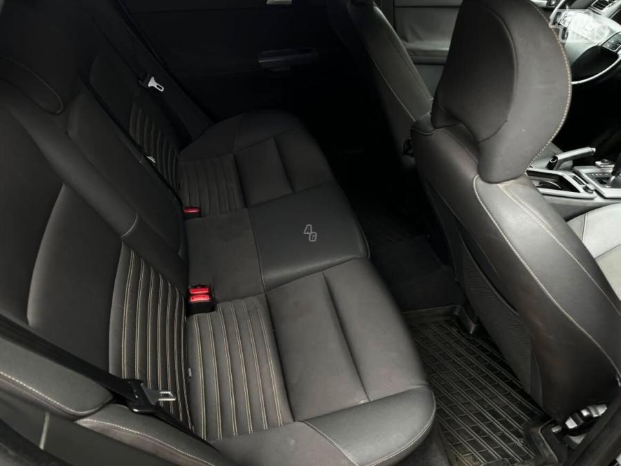 Grey Volvo V50 2008 in Vilnius, with an engine capacity of 2.40 L and mileage of 360 thousand km for 3000 €, photo 18 on AUTOMOTO.COM.LV
