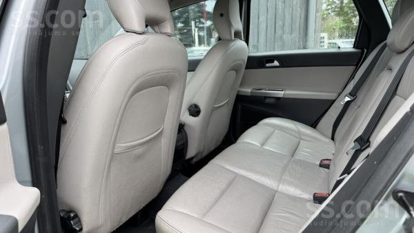 Pelēks Volvo V50 2008 Rīga, ar dzinēja tilpumu 1.60 L un nobraukumu 260 tūkst. km par 2500 €, foto 7 vietnē AUTOMOTO.COM.LV