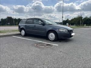 Pelēks Volvo V50 2008 Viļņa, ar dzinēja tilpumu 1.56 L un nobraukumu 324 tūkst. km par 1850 €, foto 4 vietnē AUTOMOTO.COM.LV