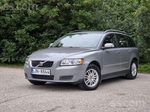 Grey Volvo V50 2008 in Tukums, with an engine capacity of 1.60 L and mileage of 323 thousand km for 1990 €, photo  on AUTOMOTO.COM.LV