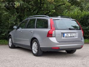 Pelēks Volvo V50 2008 Tukums, ar dzinēja tilpumu 1.60 L un nobraukumu 323 tūkst. km par 1990 €, foto 4 vietnē AUTOMOTO.COM.LV