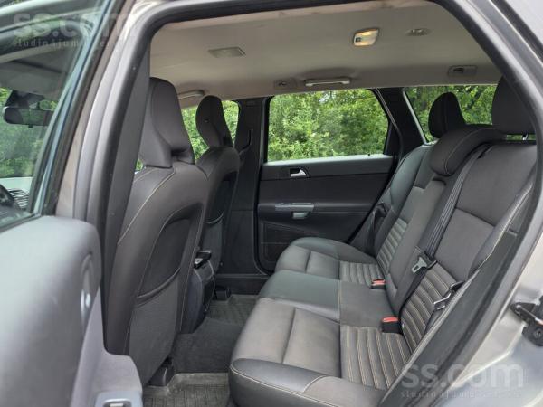 Pelēks Volvo V50 2008 Tukums, ar dzinēja tilpumu 1.60 L un nobraukumu 323 tūkst. km par 1990 €, foto 7 vietnē AUTOMOTO.COM.LV