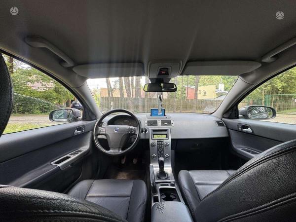 Pelēks Volvo V50 2008 Kauņa, ar dzinēja tilpumu 1.56 L un nobraukumu 190 tūkst. km par 2350 €, foto 7 vietnē AUTOMOTO.COM.LV