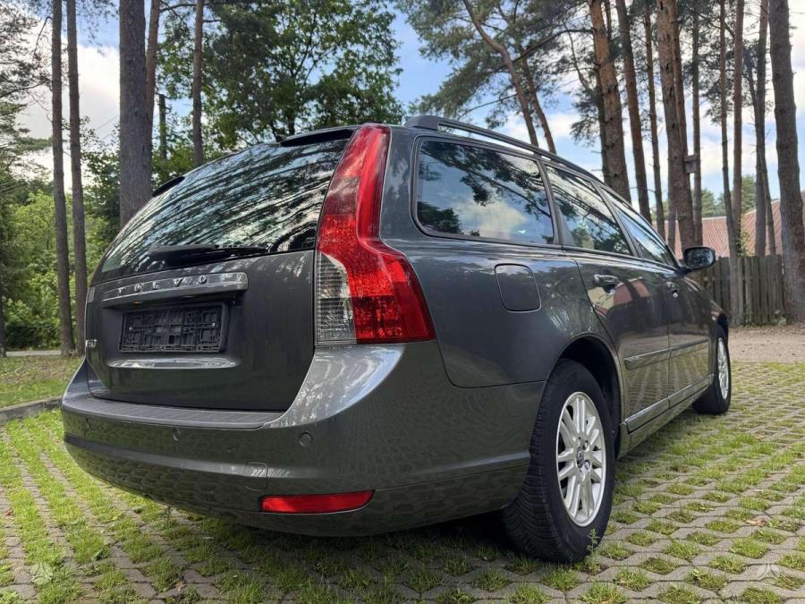 Серый Вольво В50 2008 в Каунас, объемом двигателя 1.56 л и пробегом 190 тыс. км за 2350 €, фото 15 на AUTOMOTO.COM.LV