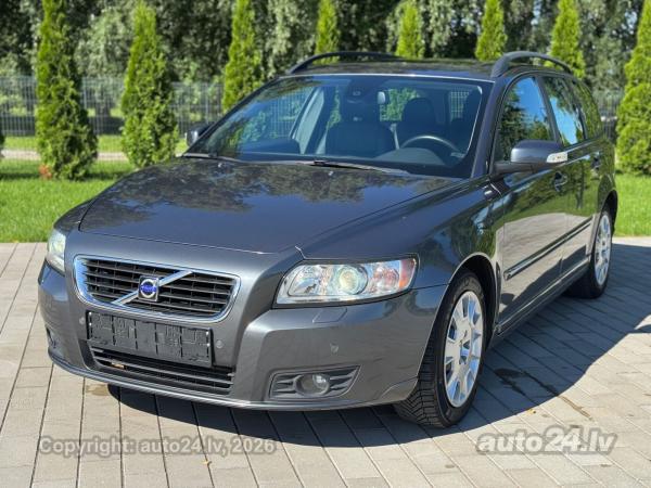 Pelēks Volvo V50 2008 Tartu, ar dzinēja tilpumu 2.00 L un nobraukumu 227 tūkst. km par 4190 €, foto 1 vietnē AUTOMOTO.COM.LV