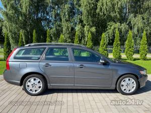 Grey Volvo V50 2008 in Tartu, with an engine capacity of 2.00 L and mileage of 227 thousand km for 4190 €, photo 12 on AUTOMOTO.COM.LV