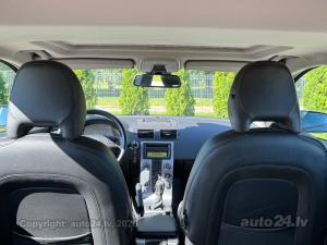 Grey Volvo V50 2008 in Tartu, with an engine capacity of 2.00 L and mileage of 227 thousand km for 4190 €, photo 18 on AUTOMOTO.COM.LV