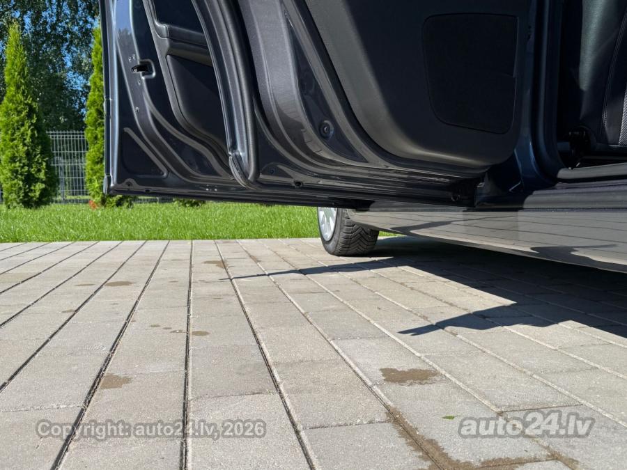 Grey Volvo V50 2008 in Tartu, with an engine capacity of 2.00 L and mileage of 227 thousand km for 4190 €, photo 24 on AUTOMOTO.COM.LV