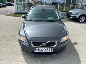 Pelēks Volvo V50 2008 Šauļi, ar dzinēja tilpumu 1.56 L un nobraukumu 244 tūkst. km par 1750 €, foto 3 vietnē AUTOMOTO.COM.LV