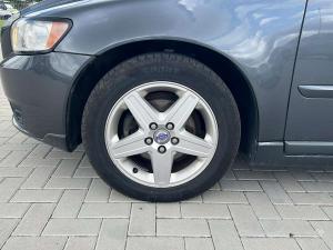 Pelēks Volvo V50 2008 Šauļi, ar dzinēja tilpumu 1.56 L un nobraukumu 244 tūkst. km par 1750 €, foto 10 vietnē AUTOMOTO.COM.LV