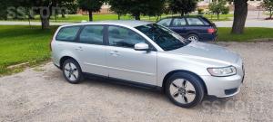 Grey Volvo V50 2008 in Valmiera, with an engine capacity of 1.60 L and mileage of 428 thousand km for 1950 €, photo  on AUTOMOTO.COM.LV