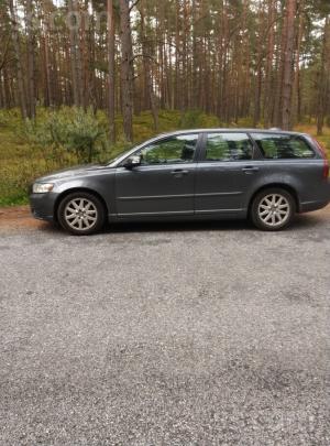 Pelēks Volvo V50 2008 Rīga, ar dzinēja tilpumu 2.00 L un nobraukumu 0 tūkst. km par 1500 €, foto 5 vietnē AUTOMOTO.COM.LV