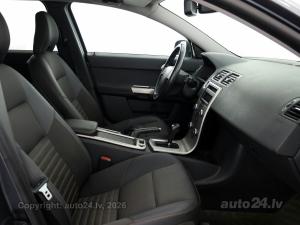 Grey Volvo V50 2008 in Tallinn, with an engine capacity of 2.40 L and mileage of 257 thousand km for 1999 €, photo 7 on AUTOMOTO.COM.LV