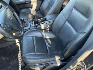 Grey Volvo V50 2008 in Marijampole, with an engine capacity of 1.56 L and mileage of 282 thousand km for 2099 €, photo 10 on AUTOMOTO.COM.LV