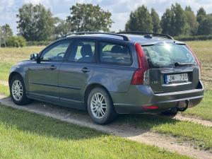 Pelēks Volvo V50 2008 Talsi, ar dzinēja tilpumu 1.60 L un nobraukumu 312 tūkst. km par 2000 €, foto 3 vietnē AUTOMOTO.COM.LV