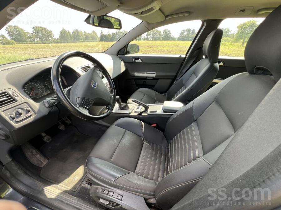 Pelēks Volvo V50 2008 Talsi, ar dzinēja tilpumu 1.60 L un nobraukumu 312 tūkst. km par 2000 €, foto 8 vietnē AUTOMOTO.COM.LV