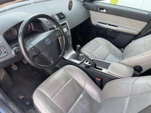 Grey Volvo V50 2008 in Vilnius, with an engine capacity of 2.00 L and mileage of 300 thousand km for 1800 €, photo 21 on AUTOMOTO.COM.LV