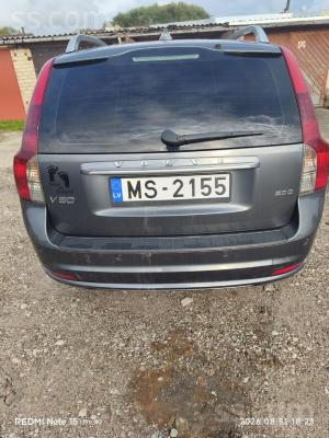 Pelēks Volvo V50 2008 Liepāja, ar dzinēja tilpumu 2.00 L un nobraukumu 311 tūkst. km par 2700 €, foto 7 vietnē AUTOMOTO.COM.LV