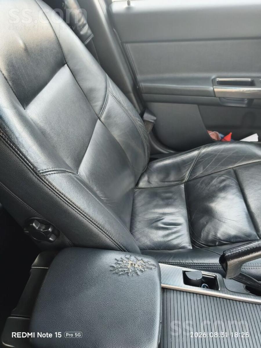 Pelēks Volvo V50 2008 Liepāja, ar dzinēja tilpumu 2.00 L un nobraukumu 311 tūkst. km par 2700 €, foto 13 vietnē AUTOMOTO.COM.LV