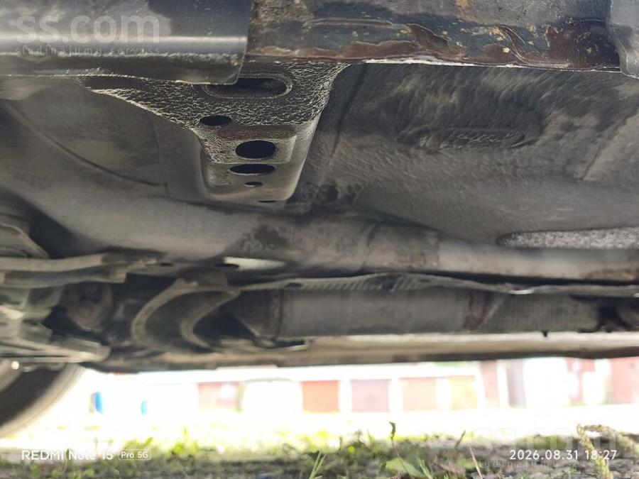 Pelēks Volvo V50 2008 Liepāja, ar dzinēja tilpumu 2.00 L un nobraukumu 311 tūkst. km par 2700 €, foto 23 vietnē AUTOMOTO.COM.LV