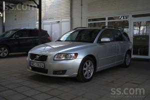 Серый Вольво В50 2008 в Рига, объемом двигателя 2.00 л и пробегом 236 тыс. км за 3200 €, фото 3 на AUTOMOTO.COM.LV