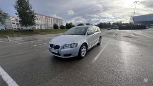Pelēks Volvo V50 2008 Šauļi, ar dzinēja tilpumu 2.00 L un nobraukumu 258 tūkst. km par 2000 €, foto 4 vietnē AUTOMOTO.COM.LV