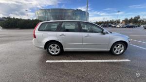 Pelēks Volvo V50 2008 Šauļi, ar dzinēja tilpumu 2.00 L un nobraukumu 258 tūkst. km par 2000 €, foto 9 vietnē AUTOMOTO.COM.LV