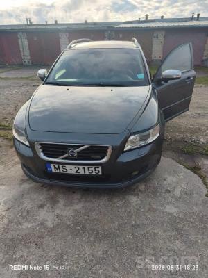 Pelēks Volvo V50 2008 Liepāja, ar dzinēja tilpumu 2.00 L un nobraukumu 311 tūkst. km par 2499 €, foto  vietnē AUTOMOTO.COM.LV
